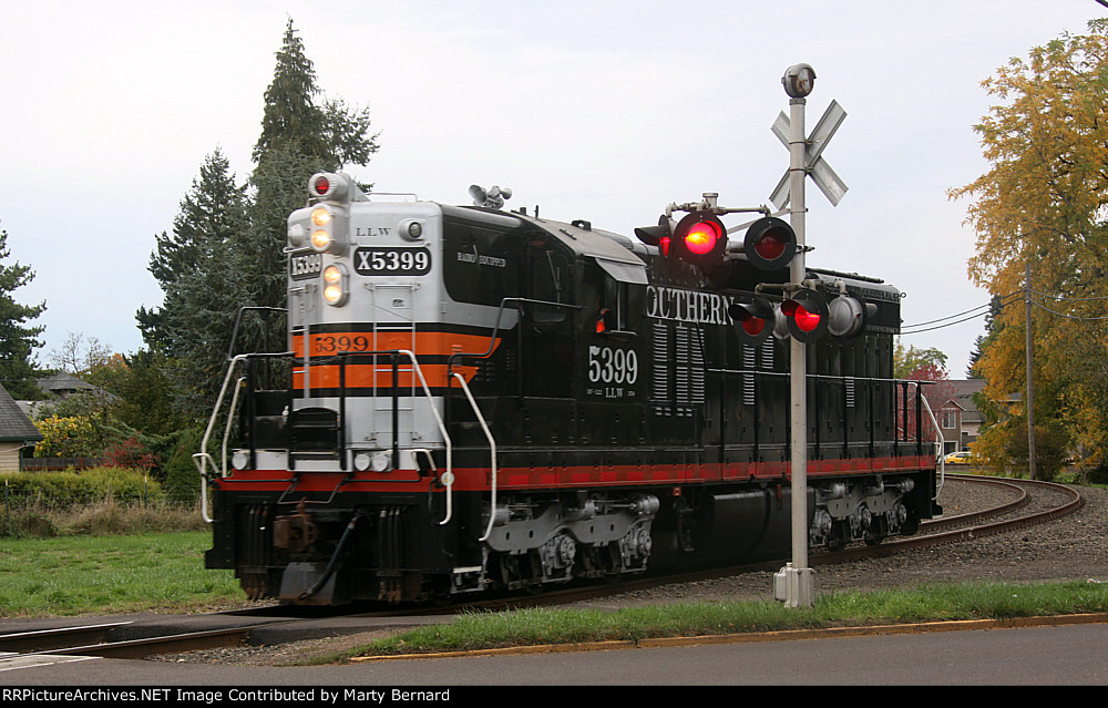 LLW 5399 (ex-SP 4364) Working for the Albany & Eastern Railroad